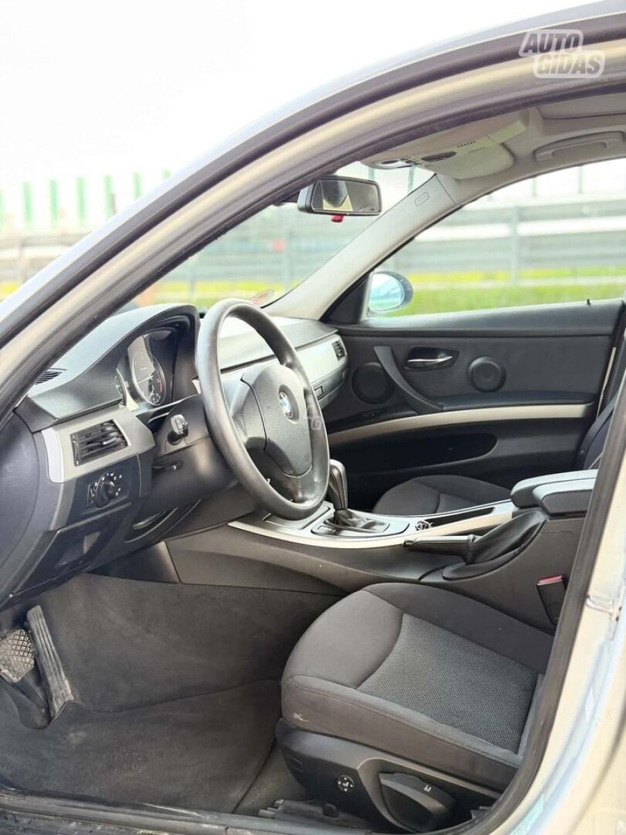 Grey BMW 320 2007 in Kaunas, with an engine capacity of 2.00 L and mileage of 344 thousand km for 3150 €, photo 24 on AUTOMOTO.COM.LV