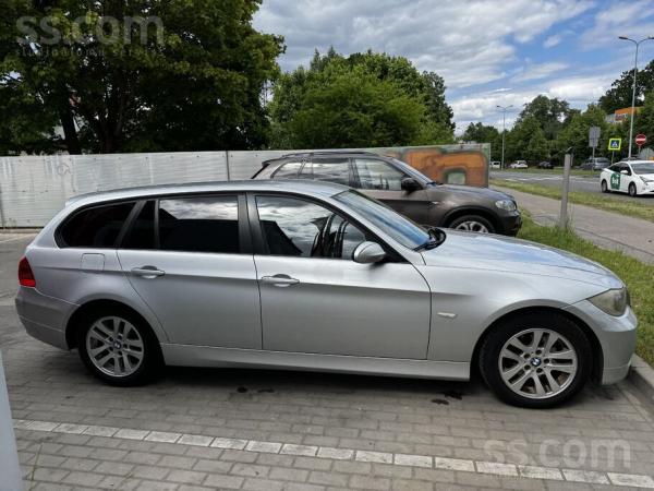 Grey BMW 320 2007 in Riga, with an engine capacity of 2.00 L and mileage of 313 thousand km for 3200 €, photo 3 on AUTOMOTO.COM.LV