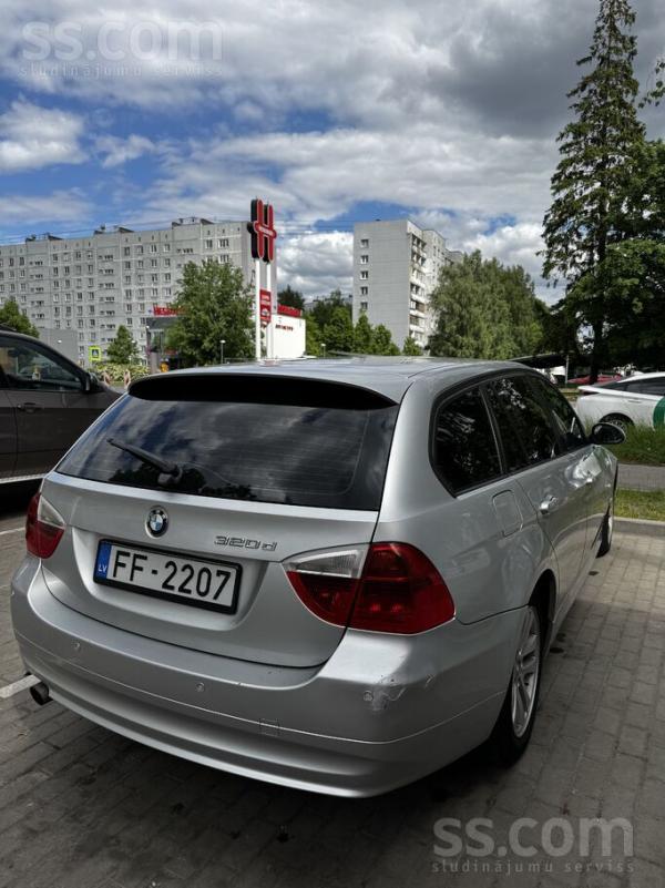 Grey BMW 320 2007 in Riga, with an engine capacity of 2.00 L and mileage of 313 thousand km for 3200 €, photo 4 on AUTOMOTO.COM.LV