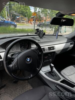 Pelēks BMW 320 2007 Rīga, ar dzinēja tilpumu 2.00 L un nobraukumu 313 tūkst. km par 3200 €, foto 11 vietnē AUTOMOTO.COM.LV