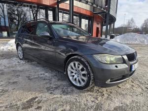 Pelēks BMW 320 2007 Rīga, ar dzinēja tilpumu 2.00 L un nobraukumu 0 tūkst. km par 3900 €, foto 3 vietnē AUTOMOTO.COM.LV