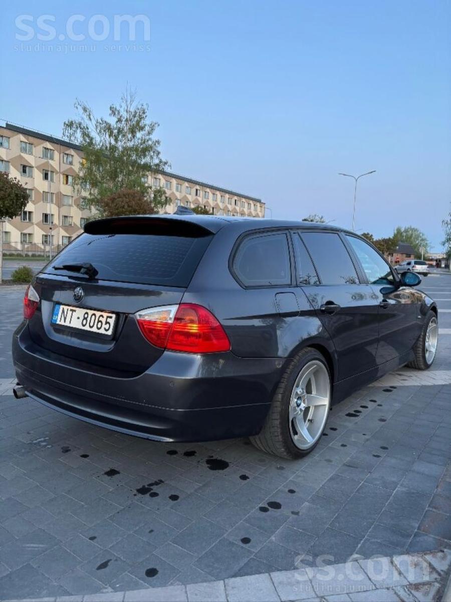 Pelēks BMW 320 2007 Jelgava, ar dzinēja tilpumu 2.00 L un nobraukumu 241 tūkst. km par 3450 €, foto 3 vietnē AUTOMOTO.COM.LV