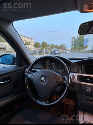 Pelēks BMW 320 2007 Jelgava, ar dzinēja tilpumu 2.00 L un nobraukumu 241 tūkst. km par 3450 €, foto 7 vietnē AUTOMOTO.COM.LV