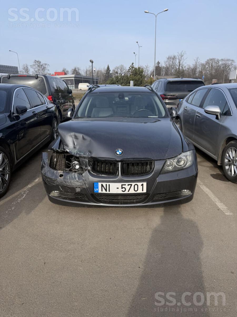 Pelēks BMW 320 2007 Rīga, ar dzinēja tilpumu 2.00 L un nobraukumu 272 tūkst. km par 1300 €, foto 1 vietnē AUTOMOTO.COM.LV