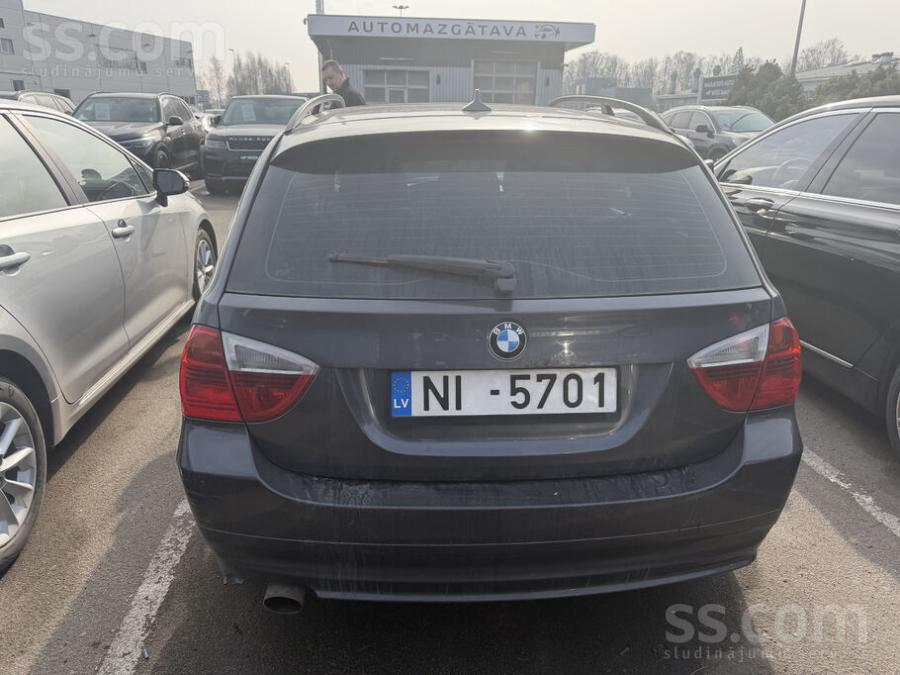 Pelēks BMW 320 2007 Rīga, ar dzinēja tilpumu 2.00 L un nobraukumu 272 tūkst. km par 1300 €, foto 6 vietnē AUTOMOTO.COM.LV