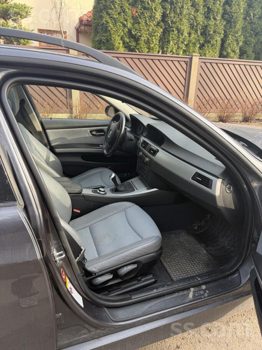 Pelēks BMW 320 2007 Rīga, ar dzinēja tilpumu 2.00 L un nobraukumu 272 tūkst. km par 1300 €, foto 9 vietnē AUTOMOTO.COM.LV