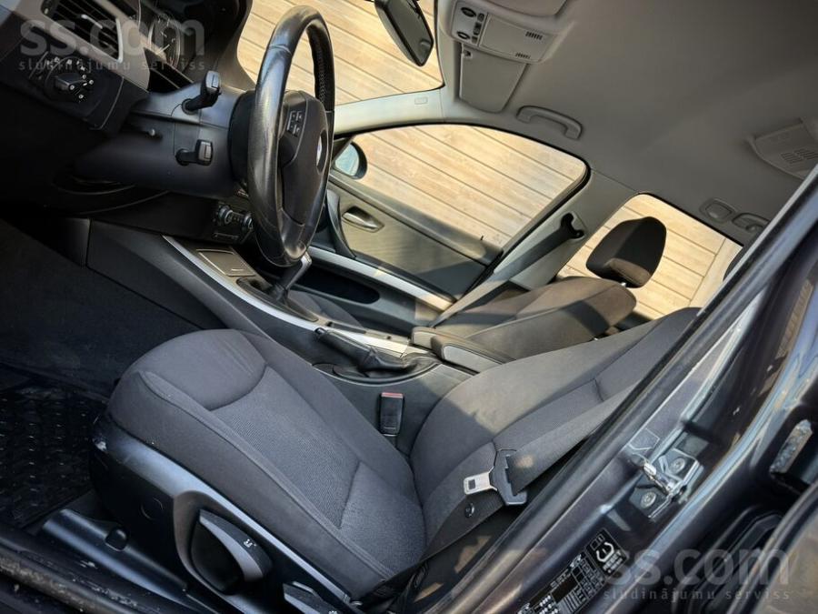 Pelēks BMW 320 2007 Jelgava, ar dzinēja tilpumu 2.00 L un nobraukumu 343 tūkst. km par 3999 €, foto 12 vietnē AUTOMOTO.COM.LV