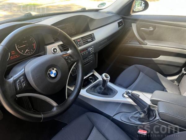 Grey BMW 320 2007 in Riga, with an engine capacity of 2.00 L and mileage of 382 thousand km for 3000 €, photo 5 on AUTOMOTO.COM.LV