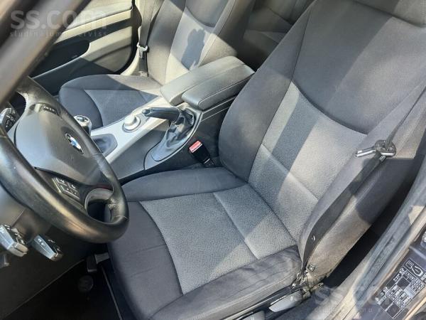 Grey BMW 320 2007 in Riga, with an engine capacity of 2.00 L and mileage of 382 thousand km for 3000 €, photo 6 on AUTOMOTO.COM.LV
