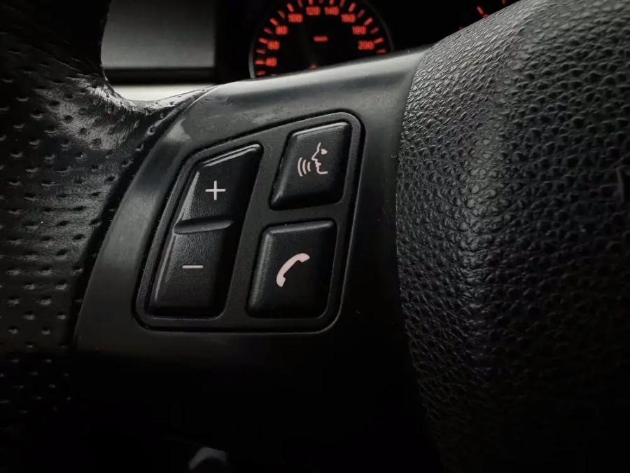 Pelēks BMW 320 2007 Rīga, ar dzinēja tilpumu 2.00 L un nobraukumu 361 tūkst. km par 4790 €, foto 29 vietnē AUTOMOTO.COM.LV