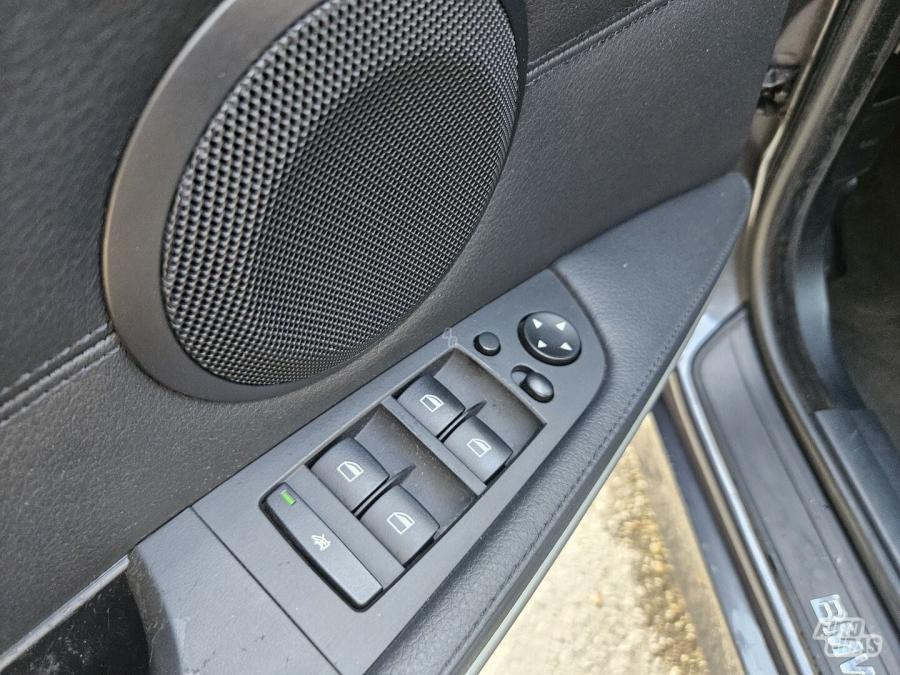 Pelēks BMW 320 2007 Šakiai, ar dzinēja tilpumu 2.00 L un nobraukumu 249 tūkst. km par 3600 €, foto 15 vietnē AUTOMOTO.COM.LV