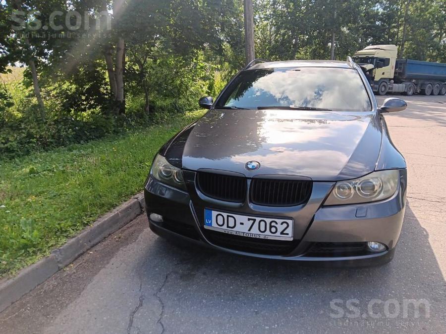 Grey BMW 320 2007 in Riga, with an engine capacity of 2.00 L and mileage of 439 thousand km for 3100 €, photo 1 on AUTOMOTO.COM.LV