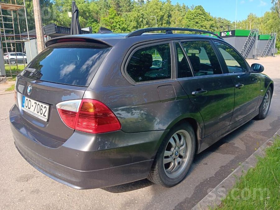 Grey BMW 320 2007 in Riga, with an engine capacity of 2.00 L and mileage of 439 thousand km for 3100 €, photo 5 on AUTOMOTO.COM.LV