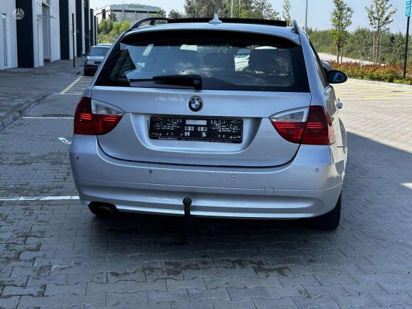 Grey BMW 320 2007 in Vilnius, with an engine capacity of 2.00 L and mileage of 361 thousand km for 3350 €, photo 4 on AUTOMOTO.COM.LV