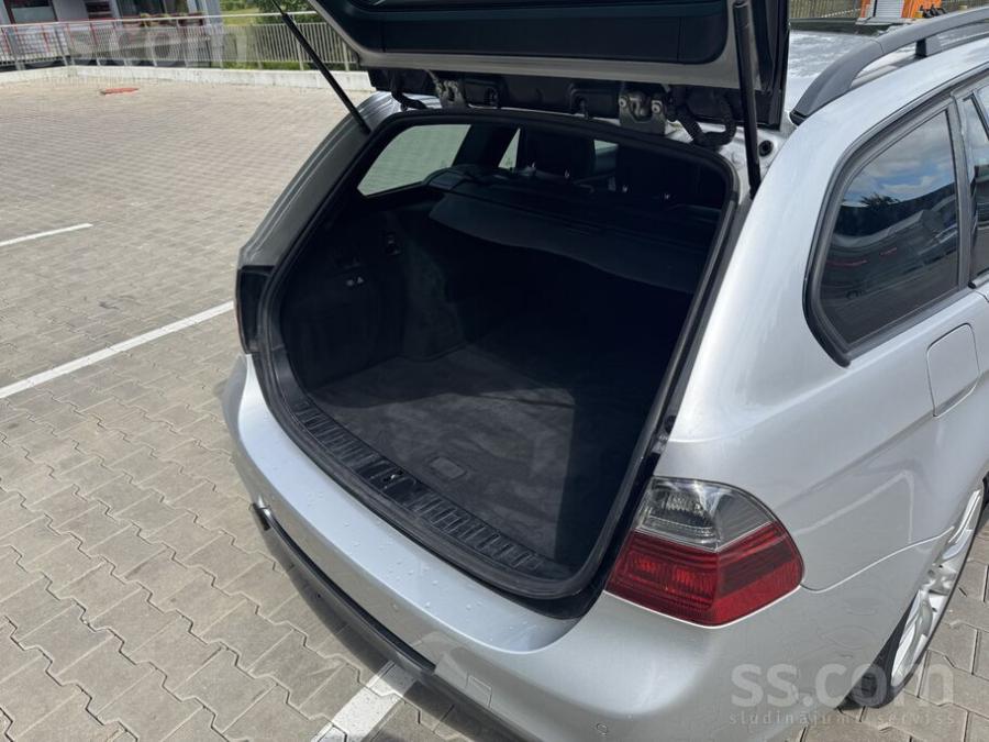 Grey BMW 320 2007 in Riga, with an engine capacity of 2.00 L and mileage of 0 thousand km for 3500 €, photo 6 on AUTOMOTO.COM.LV