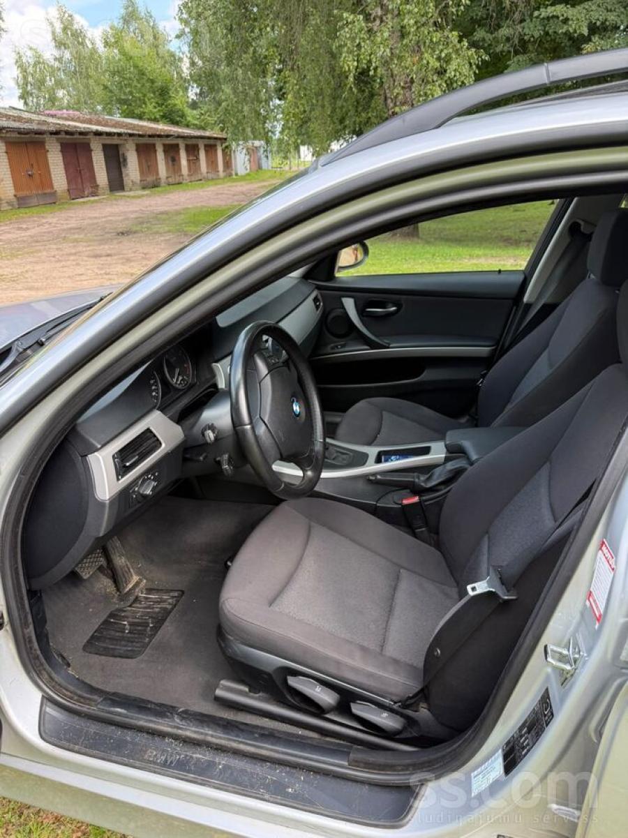 Grey BMW 320 2007 in Riga, with an engine capacity of 2.00 L and mileage of 335 thousand km for 3400 €, photo 9 on AUTOMOTO.COM.LV