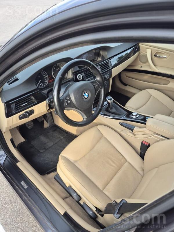Grey BMW 320 2007 in Riga, with an engine capacity of 2.00 L and mileage of 270 thousand km for 4950 €, photo 10 on AUTOMOTO.COM.LV