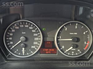 Grey BMW 320 2007 in Riga, with an engine capacity of 2.00 L and mileage of 270 thousand km for 4950 €, photo 16 on AUTOMOTO.COM.LV
