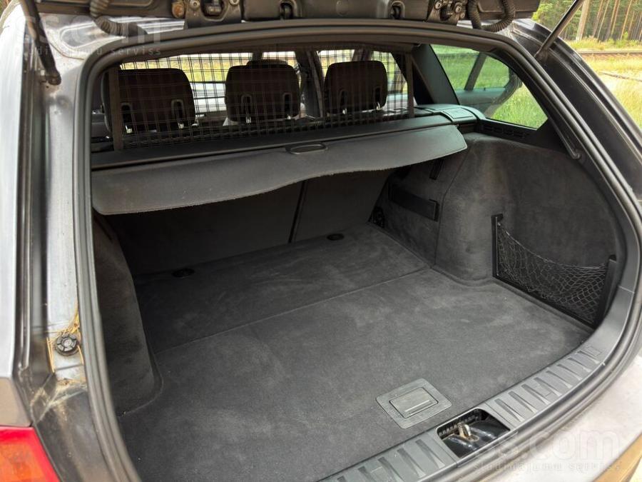 Grey BMW 320 2007 in Riga, with an engine capacity of 2.00 L and mileage of 433 thousand km for 3500 €, photo 9 on AUTOMOTO.COM.LV