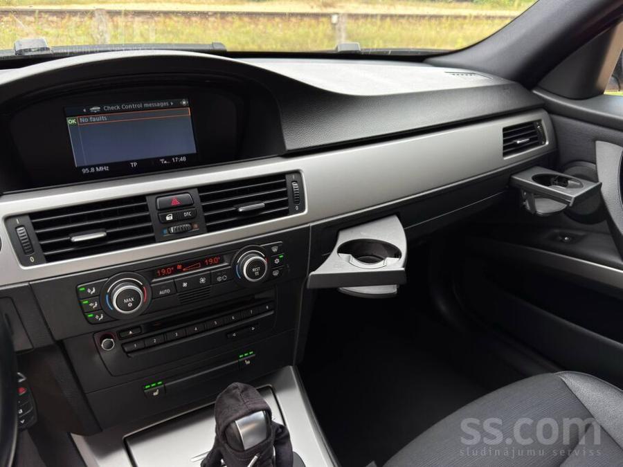 Grey BMW 320 2007 in Riga, with an engine capacity of 2.00 L and mileage of 433 thousand km for 3500 €, photo 10 on AUTOMOTO.COM.LV