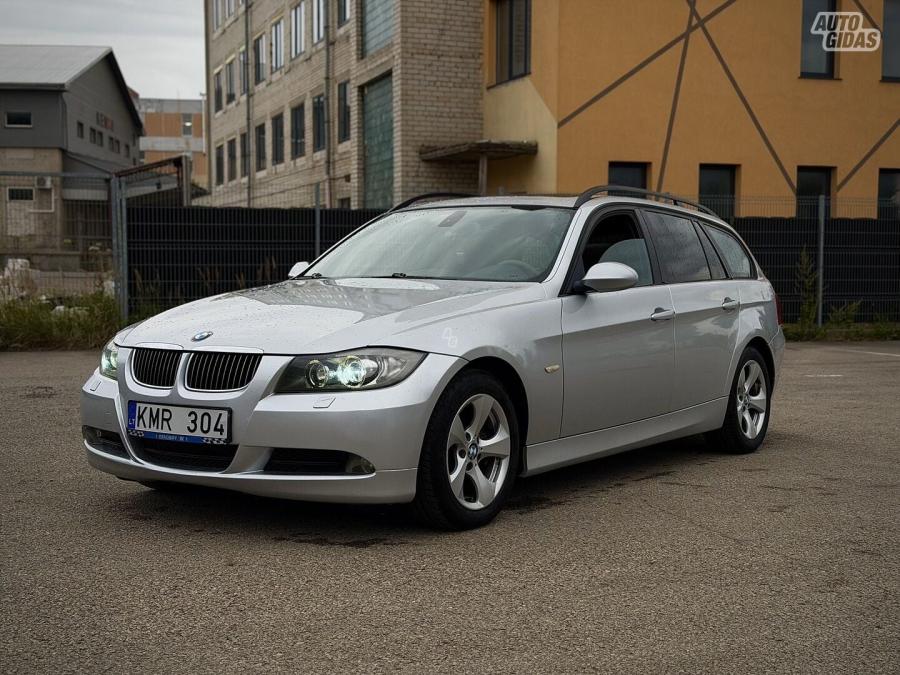 Pelēks BMW 320 2007 Šauļi, ar dzinēja tilpumu 2.00 L un nobraukumu 389 tūkst. km par 2999 €, foto 1 vietnē AUTOMOTO.COM.LV