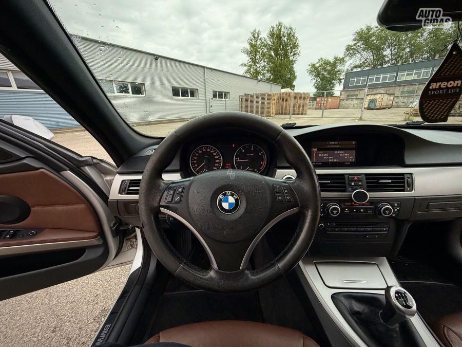 Pelēks BMW 320 2007 Šauļi, ar dzinēja tilpumu 2.00 L un nobraukumu 389 tūkst. km par 2999 €, foto 16 vietnē AUTOMOTO.COM.LV