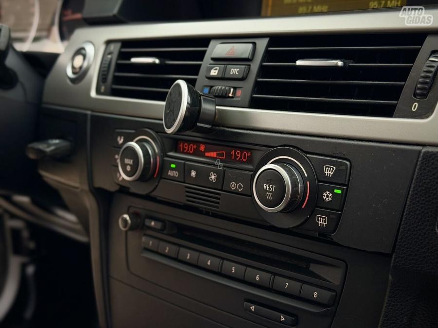Pelēks BMW 320 2007 Šauļi, ar dzinēja tilpumu 2.00 L un nobraukumu 389 tūkst. km par 2999 €, foto 17 vietnē AUTOMOTO.COM.LV