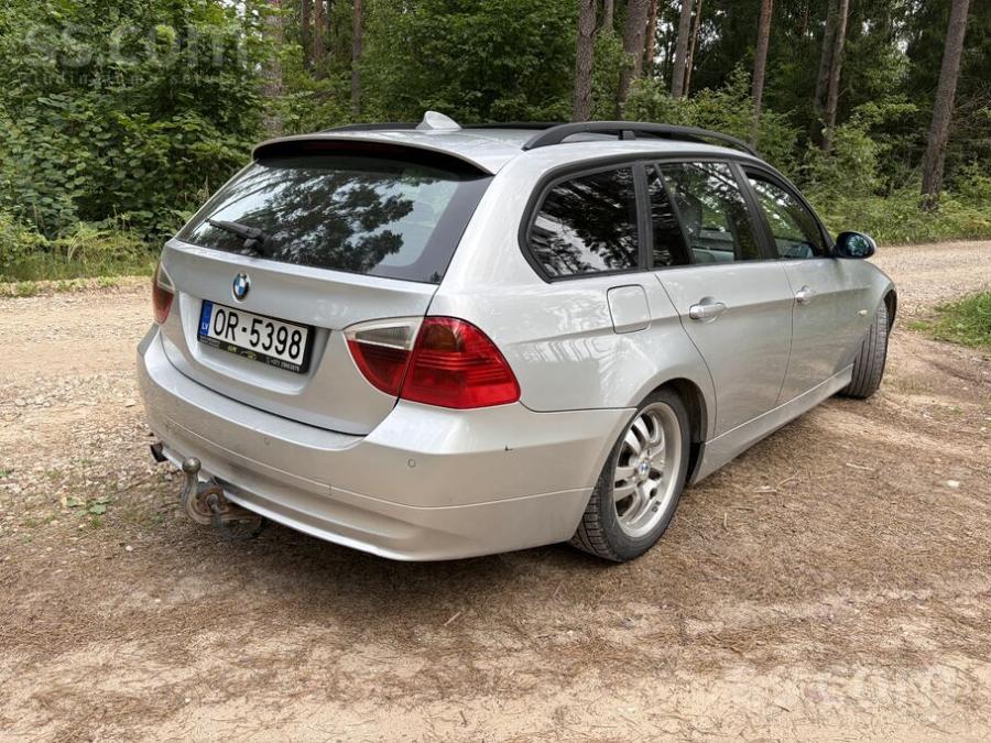 Pelēks BMW 320 2007 Rīga, ar dzinēja tilpumu 2.00 L un nobraukumu 334 tūkst. km par 2600 €, foto 4 vietnē AUTOMOTO.COM.LV