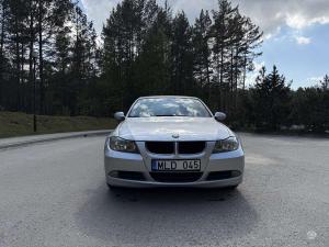 Pelēks BMW 320 2007 Viļņa, ar dzinēja tilpumu 2.00 L un nobraukumu 359 tūkst. km par 2200 €, foto 3 vietnē AUTOMOTO.COM.LV