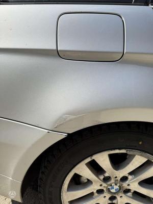 Pelēks BMW 320 2007 Viļņa, ar dzinēja tilpumu 2.00 L un nobraukumu 359 tūkst. km par 2200 €, foto 13 vietnē AUTOMOTO.COM.LV