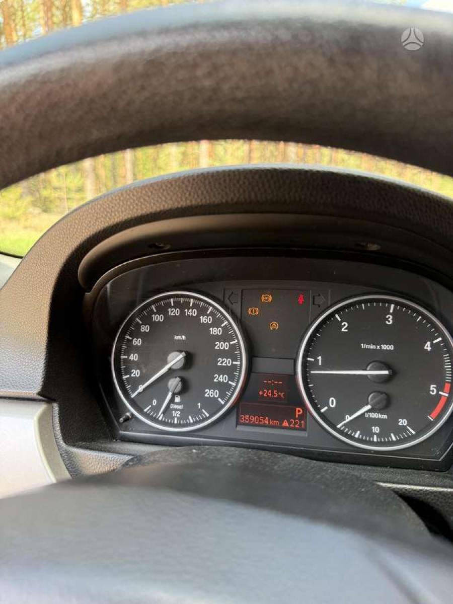 Pelēks BMW 320 2007 Viļņa, ar dzinēja tilpumu 2.00 L un nobraukumu 359 tūkst. km par 2200 €, foto 17 vietnē AUTOMOTO.COM.LV