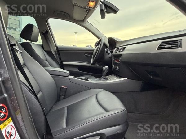 Grey BMW 320 2007 in Riga, with an engine capacity of 2.00 L and mileage of 279 thousand km for 3590 €, photo 7 on AUTOMOTO.COM.LV