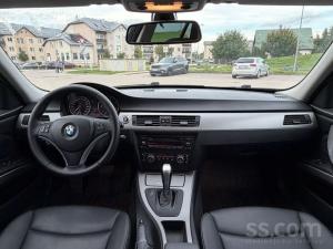 Grey BMW 320 2007 in Riga, with an engine capacity of 2.00 L and mileage of 279 thousand km for 3590 €, photo 11 on AUTOMOTO.COM.LV