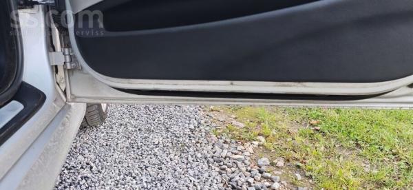 Pelēks BMW 320 2007 Rīga, ar dzinēja tilpumu 2.00 L un nobraukumu 398 tūkst. km par 4200 €, foto 9 vietnē AUTOMOTO.COM.LV