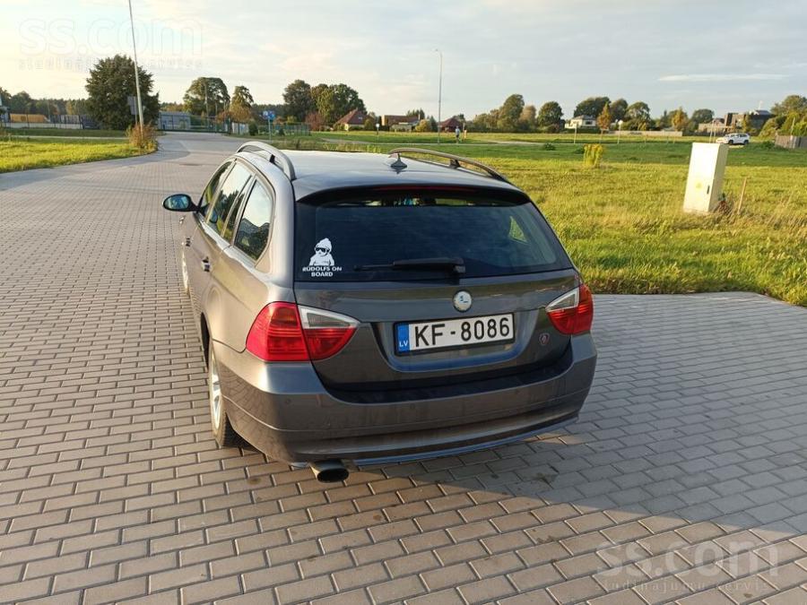 Grey BMW 320 2007 in Riga, with an engine capacity of 2.00 L and mileage of 306 thousand km for 2890 €, photo 3 on AUTOMOTO.COM.LV