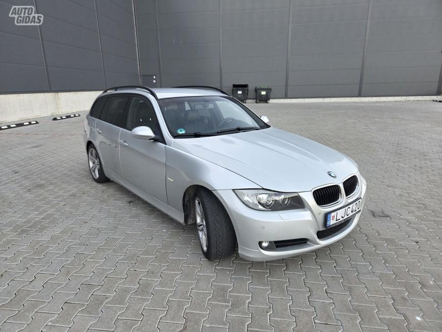 Grey BMW 320 2007 in Siauliai, with an engine capacity of 2.00 L and mileage of 355 thousand km for 2950 €, photo 4 on AUTOMOTO.COM.LV