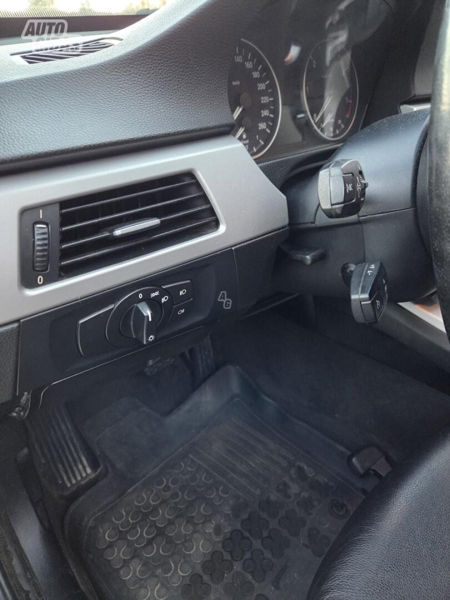 Grey BMW 320 2007 in Siauliai, with an engine capacity of 2.00 L and mileage of 355 thousand km for 2950 €, photo 14 on AUTOMOTO.COM.LV