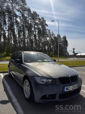 Grey BMW 320 2008 in Riga, with an engine capacity of 2.00 L and mileage of 355 thousand km for 2700 €, photo 5 on AUTOMOTO.COM.LV