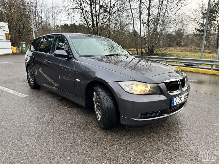 Pelēks BMW 320 2008 Viļņa, ar dzinēja tilpumu 2.00 L un nobraukumu 262 tūkst. km par 2799 €, foto 3 vietnē AUTOMOTO.COM.LV