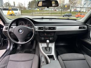 Pelēks BMW 320 2008 Viļņa, ar dzinēja tilpumu 2.00 L un nobraukumu 262 tūkst. km par 2799 €, foto 9 vietnē AUTOMOTO.COM.LV