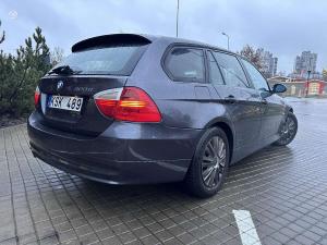 Grey BMW 320 2008 in Vilnius, with an engine capacity of 2.00 L and mileage of 262 thousand km for 2750 €, photo 4 on AUTOMOTO.COM.LV
