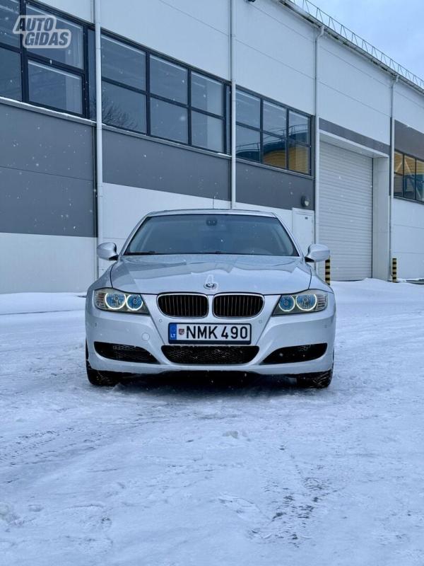 Grey BMW 320 2008 in Kaunas, with an engine capacity of 2.00 L and mileage of 263 thousand km for 4250 €, photo 2 on AUTOMOTO.COM.LV
