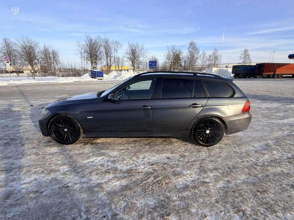 Pelēks BMW 320 2008 Klaipėda, ar dzinēja tilpumu 2.00 L un nobraukumu 370 tūkst. km par 2950 €, foto 3 vietnē AUTOMOTO.COM.LV