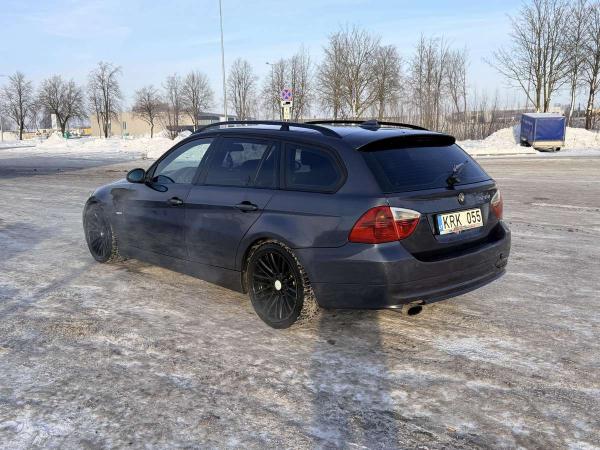 Pelēks BMW 320 2008 Klaipėda, ar dzinēja tilpumu 2.00 L un nobraukumu 370 tūkst. km par 2950 €, foto 4 vietnē AUTOMOTO.COM.LV