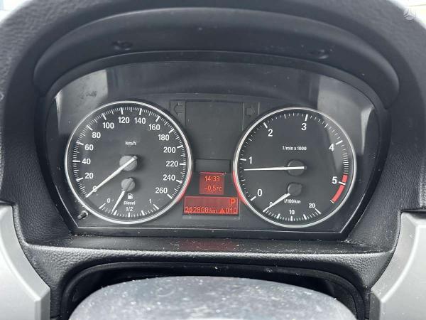 Grey BMW 320 2008 in Vilnius, with an engine capacity of 2.00 L and mileage of 262 thousand km for 2650 €, photo 5 on AUTOMOTO.COM.LV