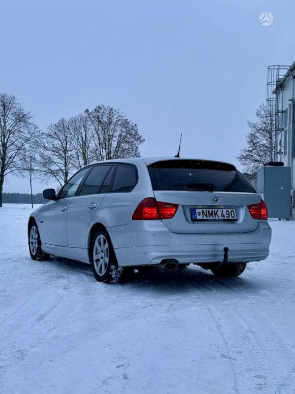 Pelēks BMW 320 2008 Kauņa, ar dzinēja tilpumu 2.00 L un nobraukumu 263 tūkst. km par 3800 €, foto 5 vietnē AUTOMOTO.COM.LV