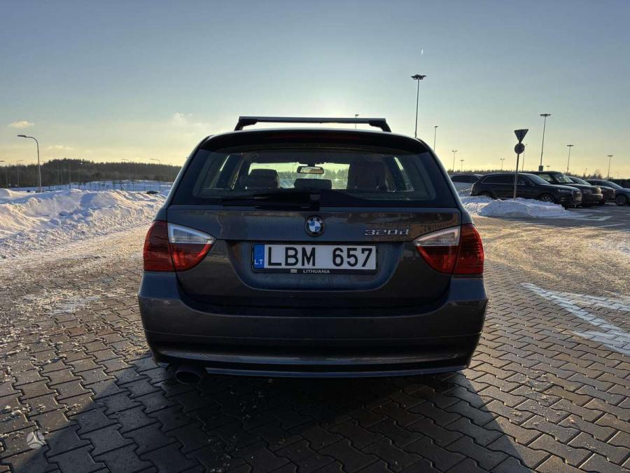 Grey BMW 320 2008 in Vilnius, with an engine capacity of 2.00 L and mileage of 183 thousand km for 4500 €, photo 7 on AUTOMOTO.COM.LV