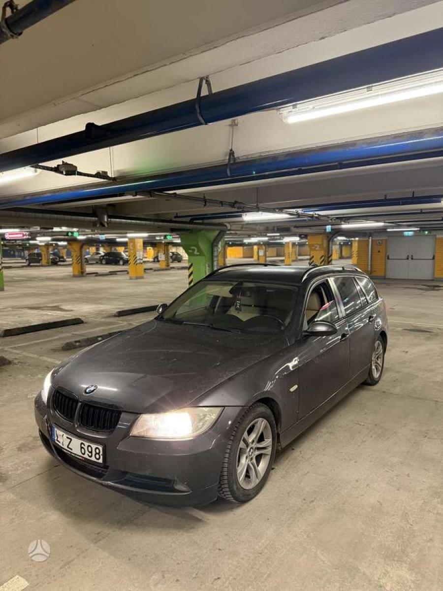 Pelēks BMW 320 2008 Viļņa, ar dzinēja tilpumu 0.00 L un nobraukumu 330 tūkst. km par 2650 €, foto 1 vietnē AUTOMOTO.COM.LV