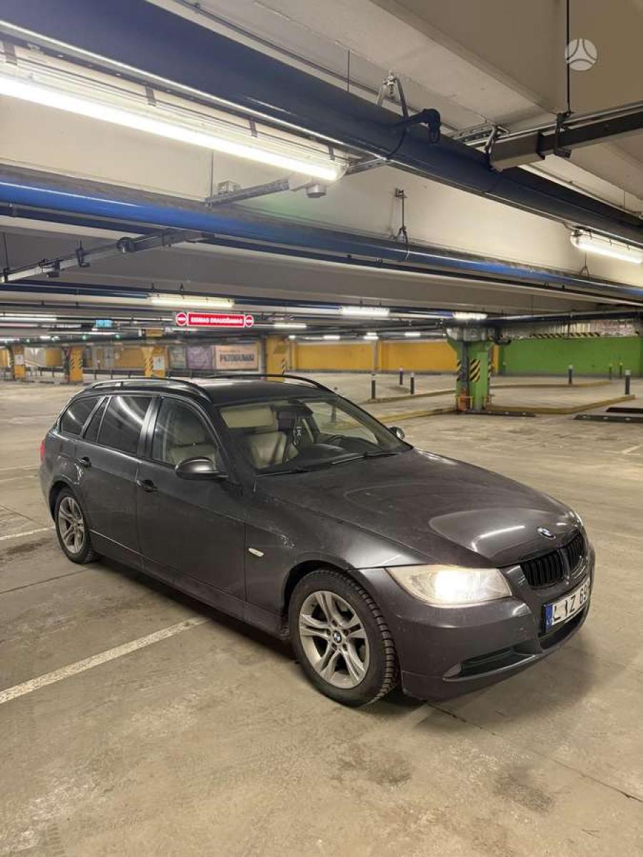 Pelēks BMW 320 2008 Viļņa, ar dzinēja tilpumu 0.00 L un nobraukumu 330 tūkst. km par 2650 €, foto 2 vietnē AUTOMOTO.COM.LV