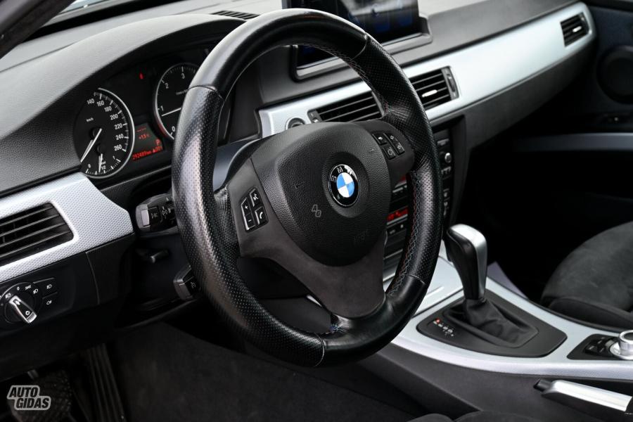 Pelēks BMW 320 2008 Kretinga, ar dzinēja tilpumu 2.00 L un nobraukumu 292 tūkst. km par 5850 €, foto 17 vietnē AUTOMOTO.COM.LV